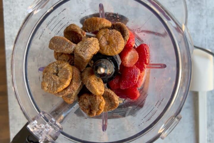Strawberry Fig Roll Recipe | Fig Newton Copycat | Graciously Nourished